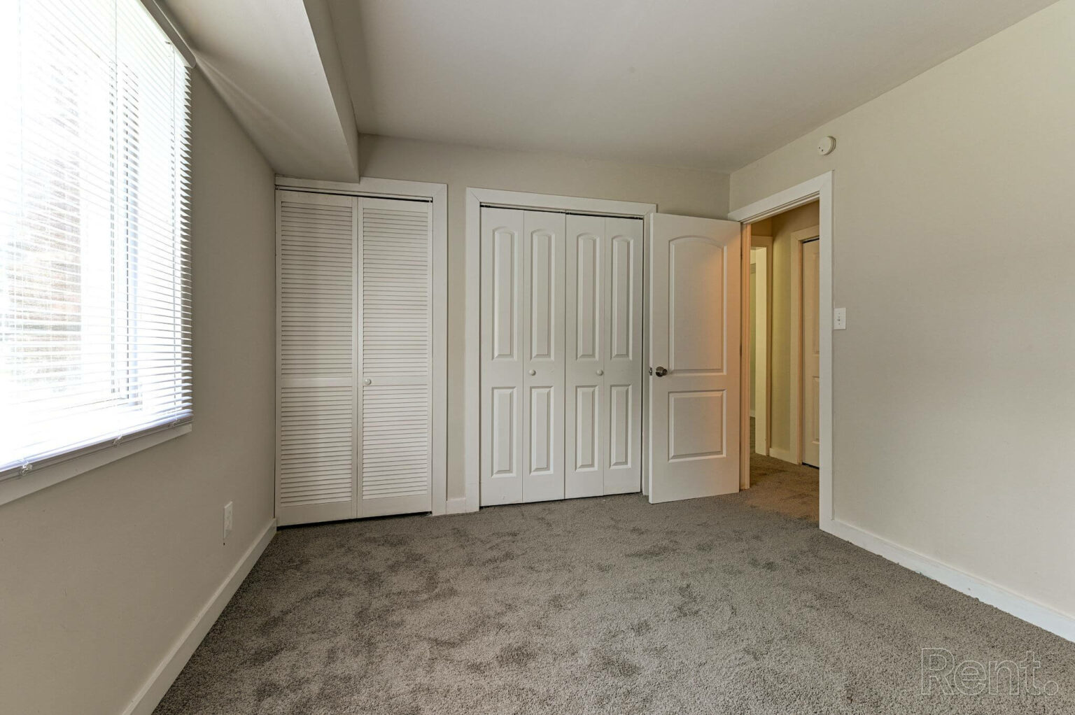 Photos of Apartments & Amenities | Dover Estates