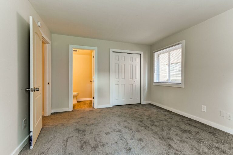 Photos of Apartments & Amenities | Dover Estates