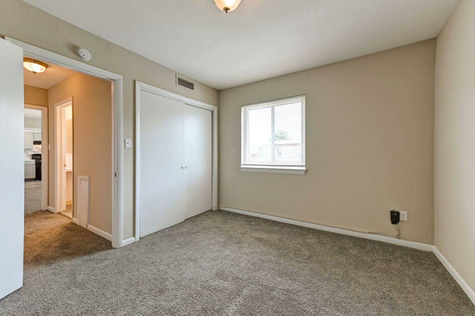 Photos of Apartments & Amenities | Dover Estates