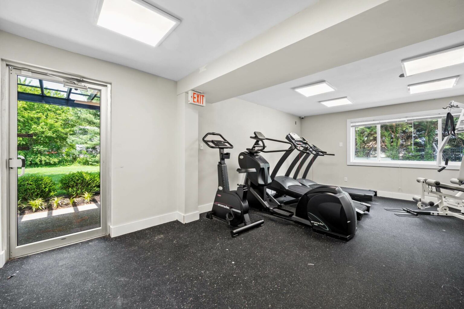 Photos of Apartments & Amenities | Dover Estates