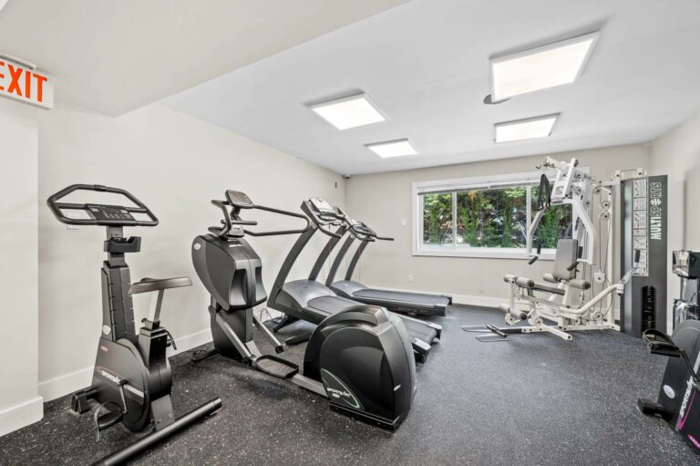 Photos of Apartments & Amenities | Dover Estates