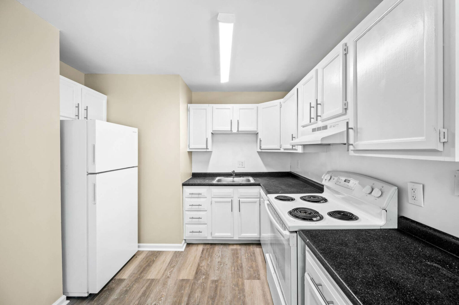 Photos of Apartments & Amenities | Dover Estates